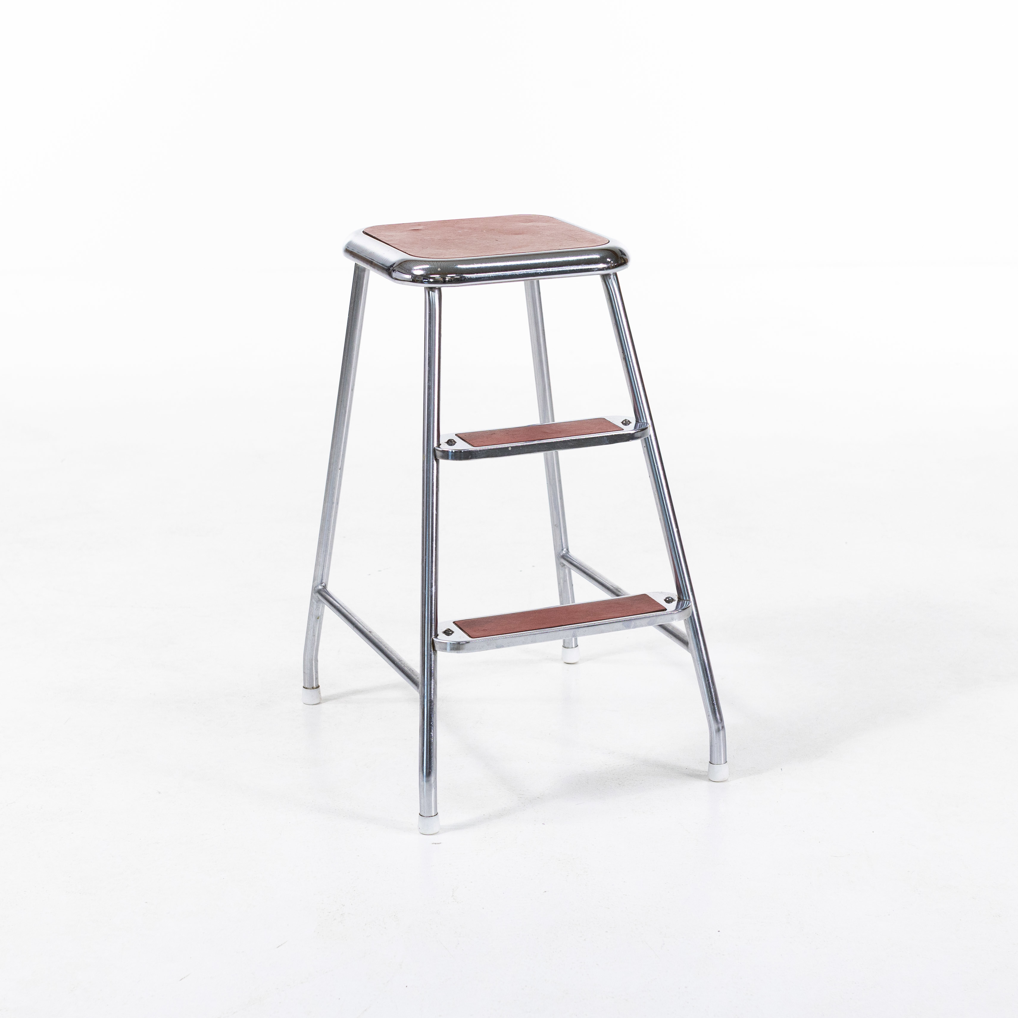 Stegpall, metall/linoleum, AWAB, höjd 60 cm | Auktion